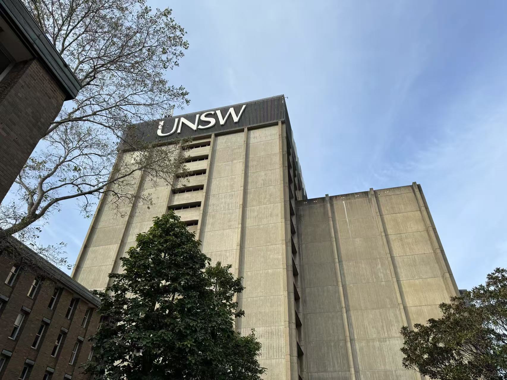 UNSW says Goodbye to the trimester - MECO6925 Online Journalism